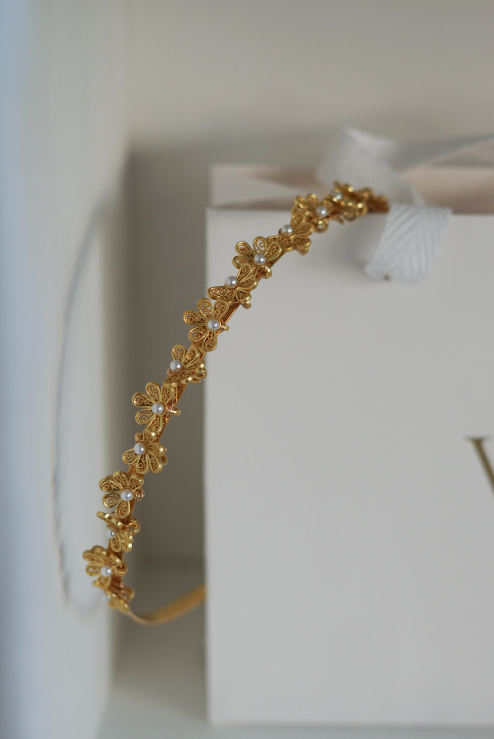 Bandoletes e Tiaras de Noiva: O Acessório perfeito – Viv With Love